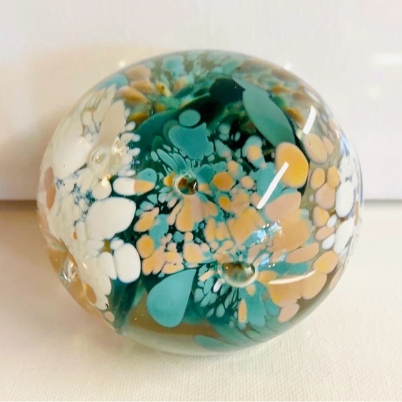 Art | Signed Vintage Hand Blown Stunning Art Glass Paperweightamazing ...